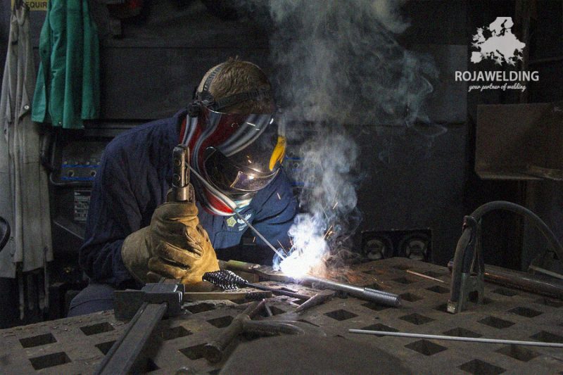 We offer welders in Belgium and Europe - rojawelding.com